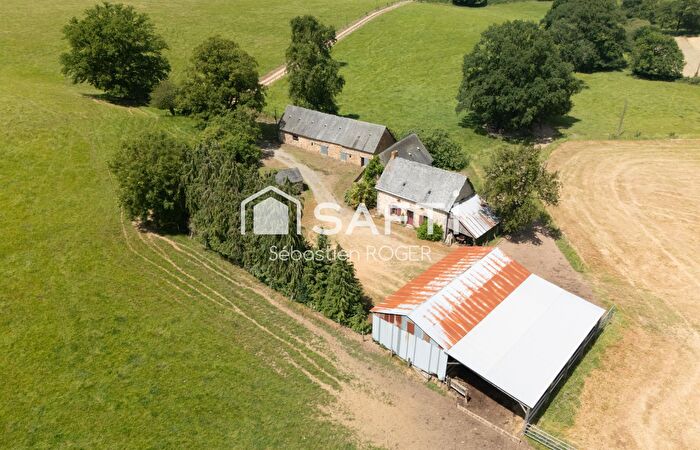 Saint-Georges-Buttavent : Maison 6 pièces à vendre