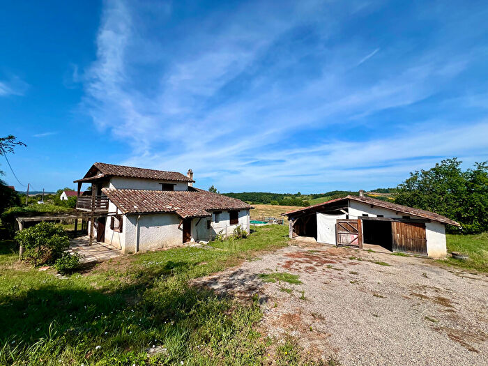 Maison 5 pièces à Monclar, à vendre