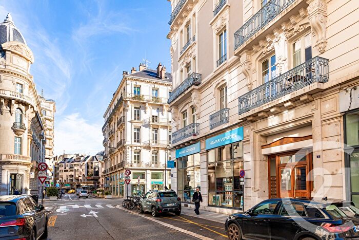 Appartement à vendre - Grenoble, Centre-ville - 2 pièces - 1 chambre