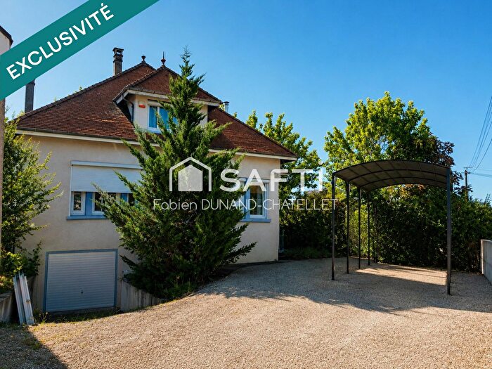 Vézeronce-Curtin : Maison 9 pièces à vendre