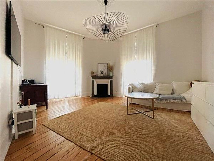 Appartement à vendre - Brive-la-Gaillarde, Centre-ville, Pont Cardinal, Champanatier - 3 pièces - 2 chambres