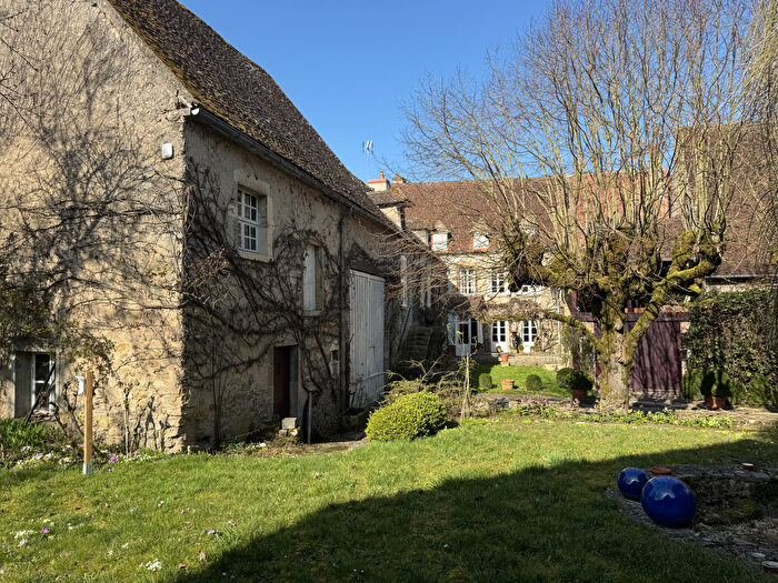 Maison à vendre - Corbigny - 15 pièces - 7 chambres