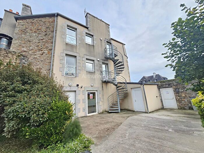 Maison à vendre - Guingamp - 8 pièces