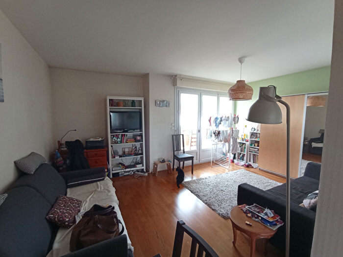 Appartement à vendre - Brive-la-Gaillarde, Pont de La Bouvie, Gaubre, Estavel, Tujac - 3 pièces - 2 chambres