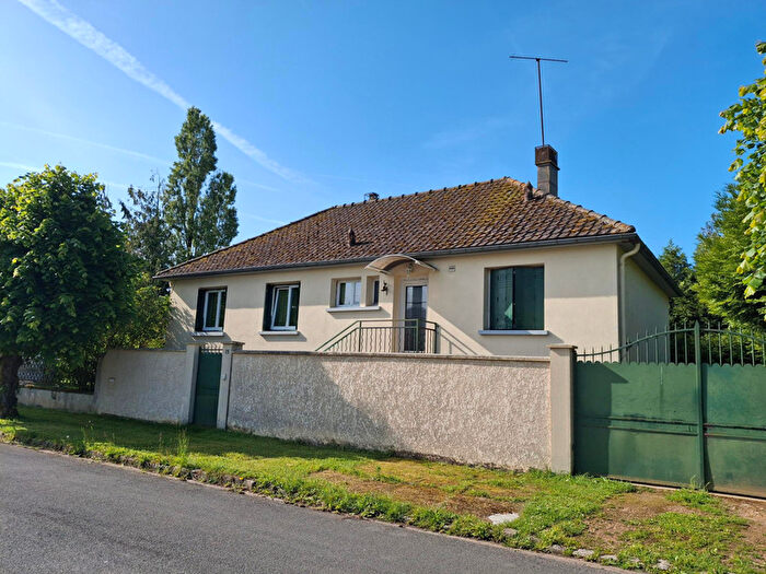 Maison 5 pièces à Clévilliers, à vendre