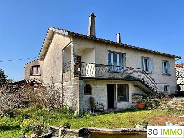 Maison à vendre - Damvix - 8 pièces - 4 chambres