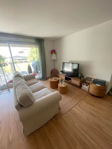 Appartement à louer - Romans-sur-Isère, Etournelles, Gloriette, Pierrottes, Valettes - 3 pièces - 2 chambres