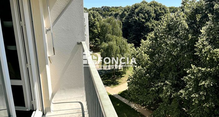 Appartement à vendre - Quartiers Sud-Est, Italie - 5 pièces - 3 chambres