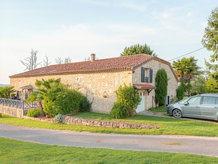 Maison à vendre - Lamontjoie - 9 pièces - 5 chambres