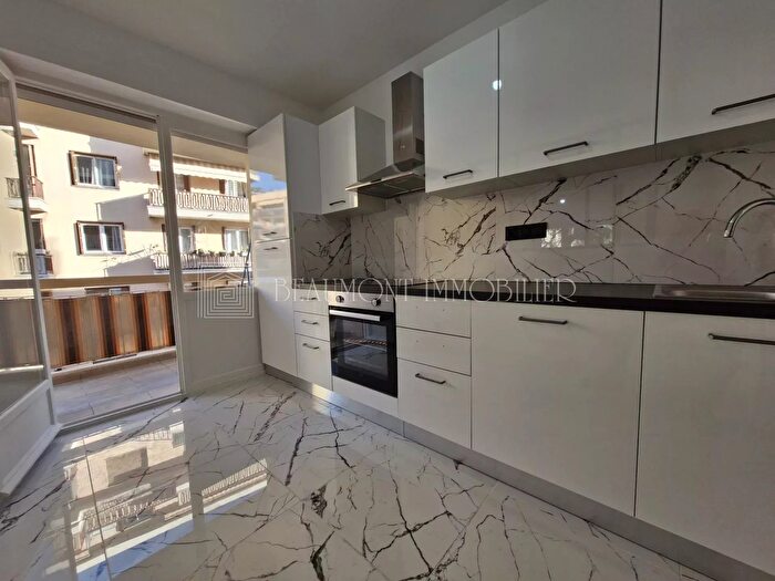 Appartement à vendre - Nice, Saint-Roch - 3 pièces - 2 chambres