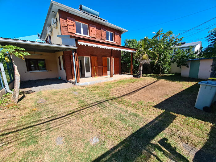 Maison à vendre - Sainte-Suzanne, Commune Carron, Commune Ango - 5 pièces - 3 chambres