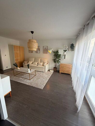 Appartement 1 pièce à louer à Buttes Chaumont, Paris 19ème arrondissement