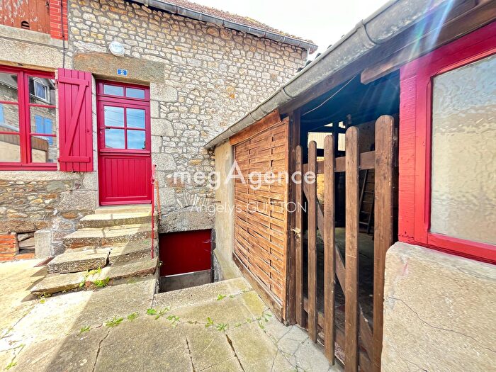 Fresnay-sur-Sarthe : Maison 2 pièces à vendre