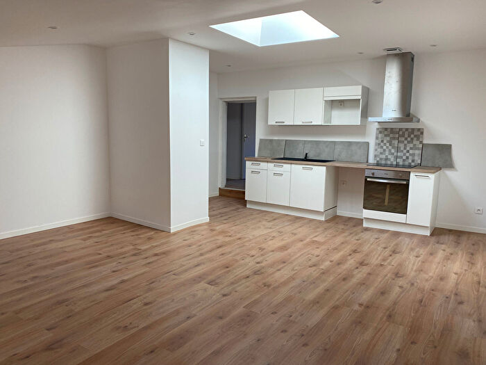 Appartement à louer - Labruguière - 2 pièces - 1 chambre