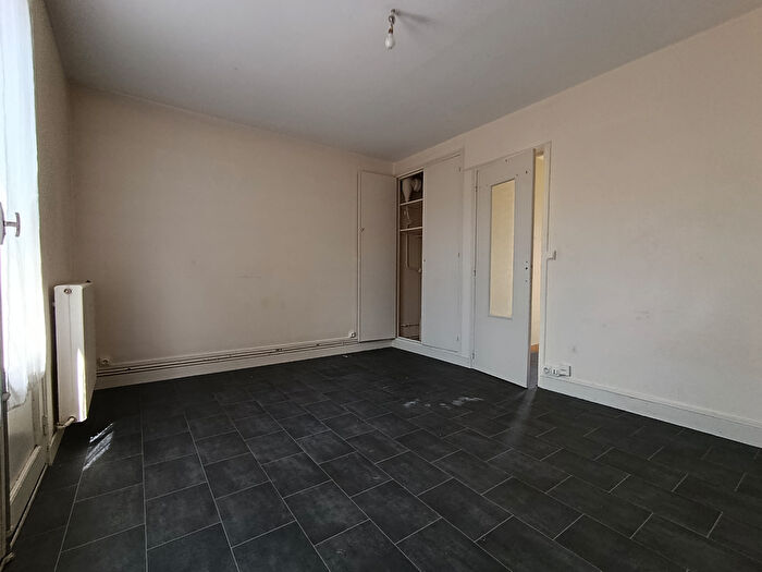 Lucé, Centre-ville : Appartement 1 pièce à vendre