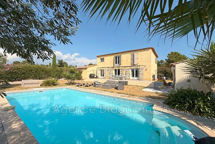 Maison à vendre - Draguignan, Centre-ville historique - 7 pièces - 5 chambres