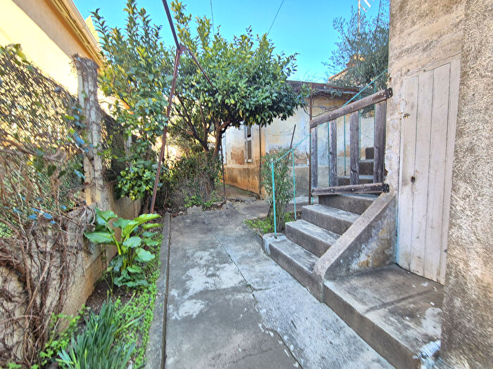 Maison à vendre - Hyères, Pyanet - 9 pièces - 5 chambres