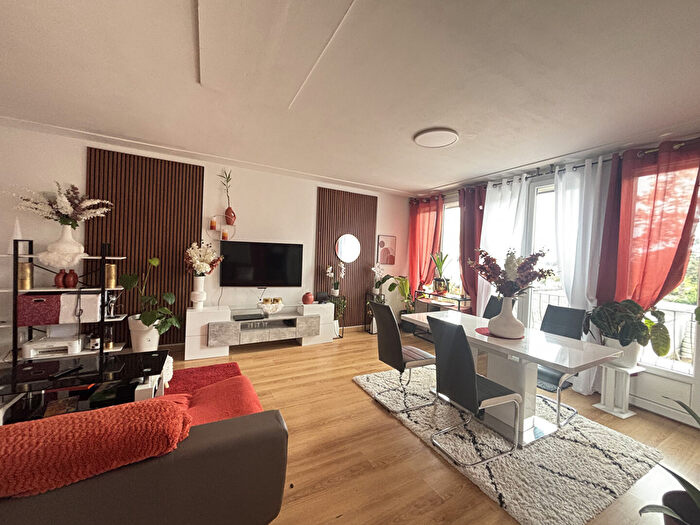 Maison 7 pièces à Poitiers, Trois Cités, à vendre