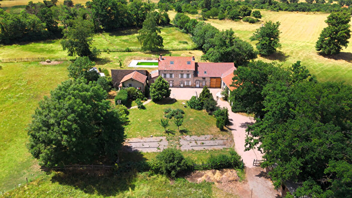 Maison à vendre - Teilhède - 10 pièces - 6 chambres