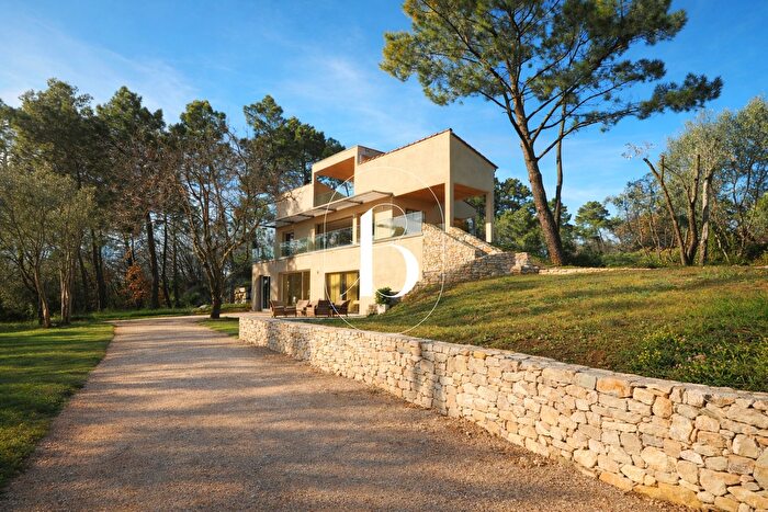 Maison 5 pièces à Uzès, à vendre