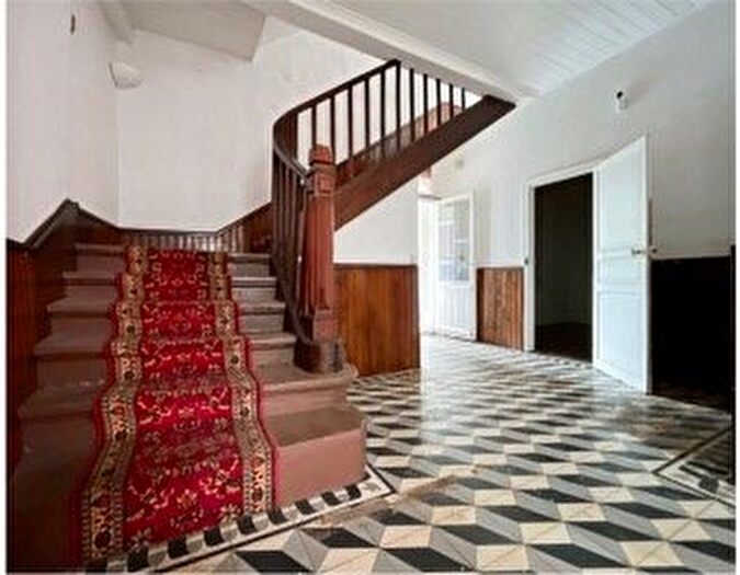 Maisons à vendre et appartements à louer - 1