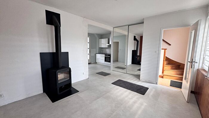 Maison à vendre - Inguiniel - 5 pièces - 3 chambres