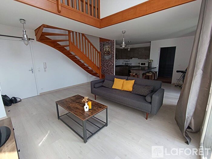 Appartement 5 pièces à Le Vieux Stains-Bordes, à louer
