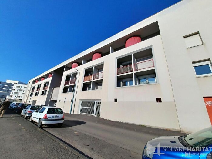 Appartement à louer - Clermont-Ferrand, Saint-Jacques - 1 pièce