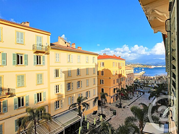 Appartement à louer - Ajaccio, La Viletta, Pietrina, Gare - 5 pièces - 4 chambres