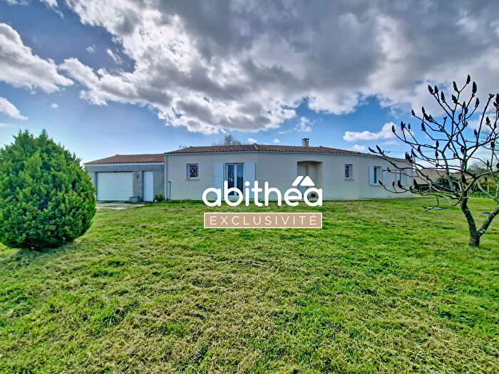 Maison à vendre - Plassac - 5 pièces - 3 chambres