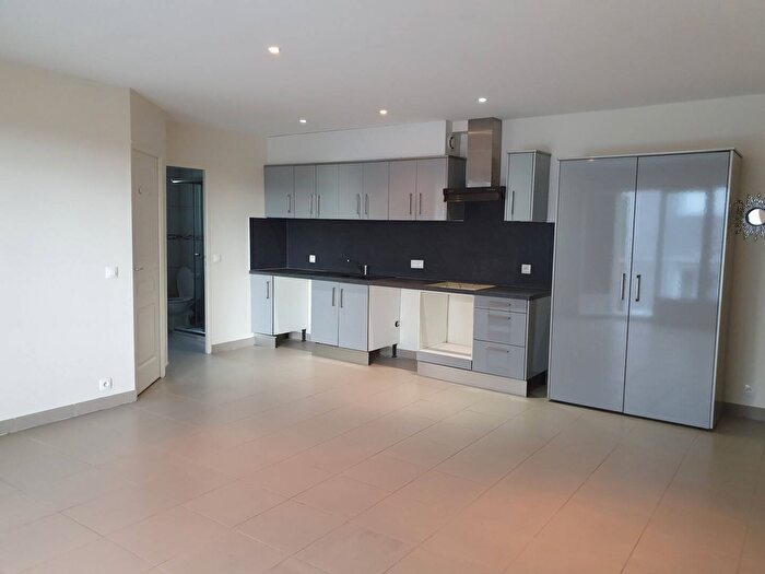 Appartement à louer - La Ville-du-Bois - 2 pièces - 1 chambre