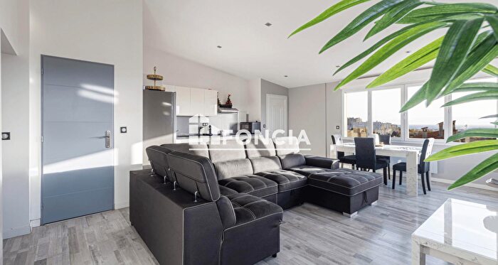 Appartement à vendre - Port-de-Bouc, La Mérindole, Le Pont du Roi - 3 pièces - 1 chambre