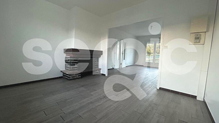 Appartement à louer - Bouchemaine - 5 pièces - 3 chambres