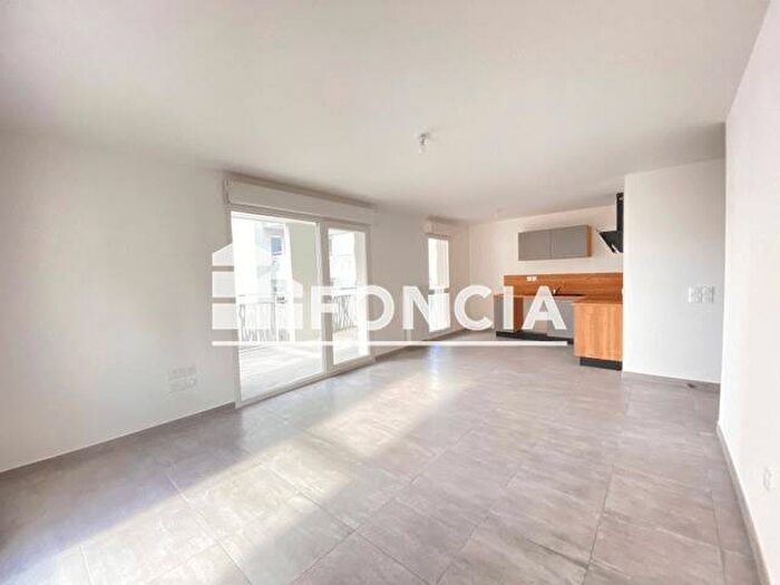 Appartement à louer - LOradou, Clermont-Ferrand - 3 pièces - 2 chambres