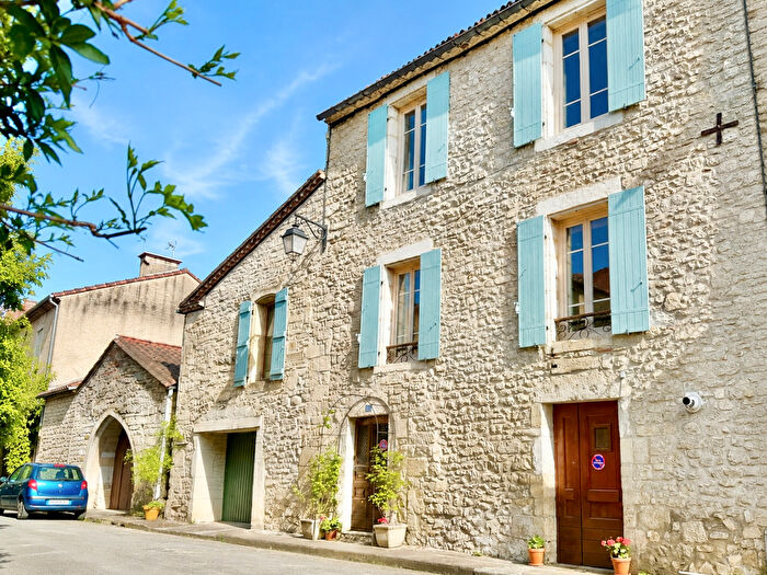 Castelfranc : Maison 7 pièces à vendre