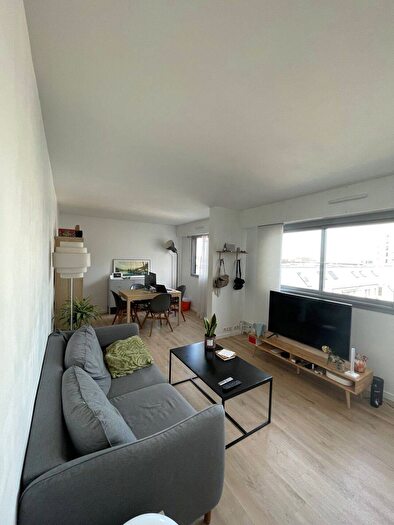 Grandes Carrières-Clichy, Paris 18ème arrondissement : Appartement 2 pièces à louer
