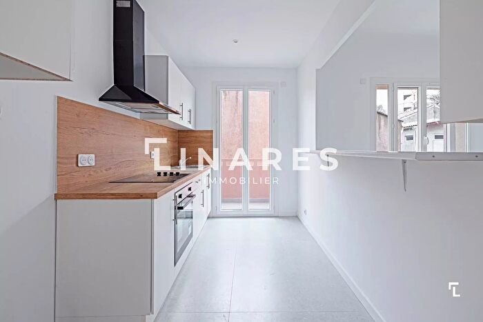 Appartement à louer - Marseille e , Les Chartreux - 2 pièces - 1 chambre