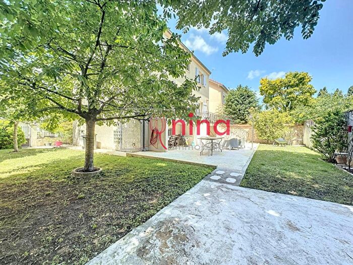 Maison à vendre - Saint-Maur-des-Fossés, La Varenne - 7 pièces - 5 chambres