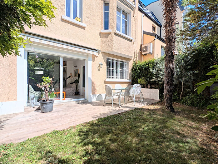Maison 8 pièces à vendre - Asnières-sur-Seine, Gresillons, Voltaire