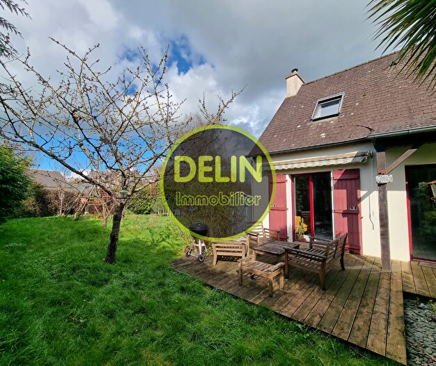 Maison à vendre - Bourgbarré - 6 pièces - 4 chambres