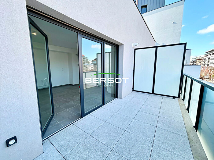 Appartement à vendre - Thonon-les-Bains, Est - 3 pièces - 2 chambres