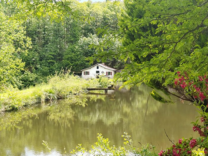 Augignac - Maison 12 pièces à vendre