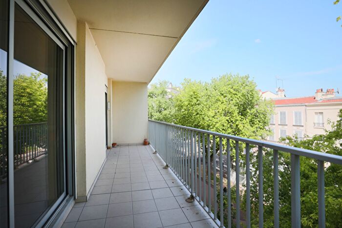 Appartement 4 pièces à Montreuil, Solidarité, Carnot, à vendre