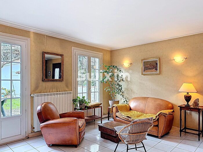 Maison à vendre - Pessac, Verthamon, Haut Biron - 7 pièces - 5 chambres