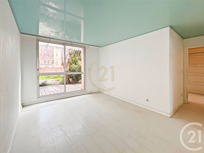 Appartement à louer - Bastia - 5 pièces - 3 chambres