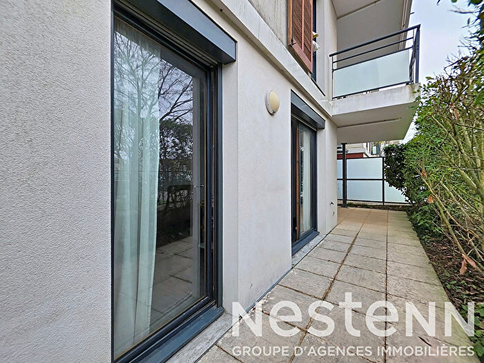 Appartement à vendre - Saint-Bonnet-de-Mure - 2 pièces - 1 chambre