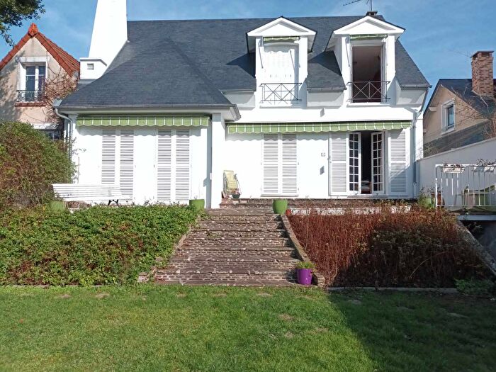 Maison 7 pièces à Viry-Châtillon, Port, Aviation, à vendre
