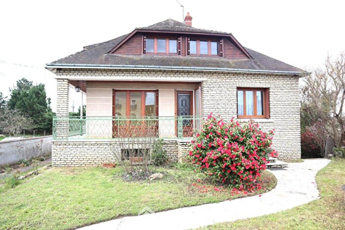 Maison à vendre - Châtellerault, Nord Ouest - 6 pièces - 4 chambres