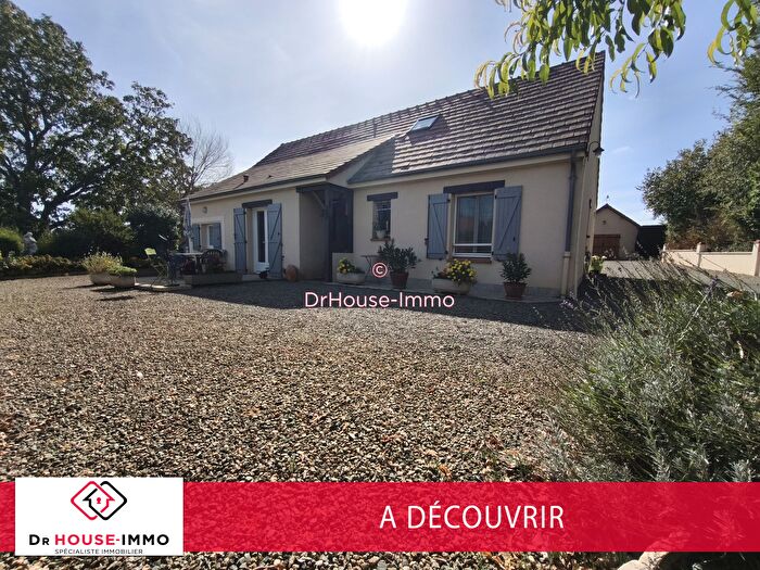 Domfront-en-Champagne : Maison 7 pièces à vendre