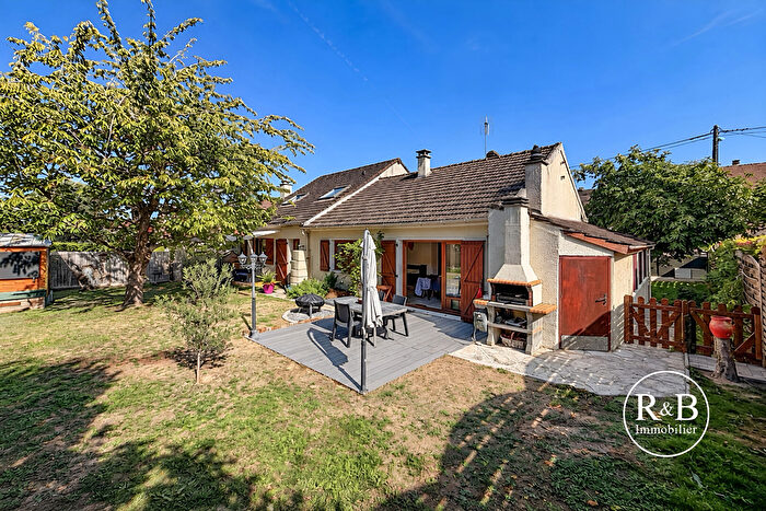 Maison 5 pièces à Les Clayes-sous-Bois, Centre-ville, à vendre
